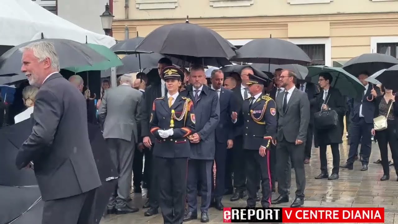 Prezident Peter Pellegrini si uctil obete holokaustu na Rybnom námestí ...